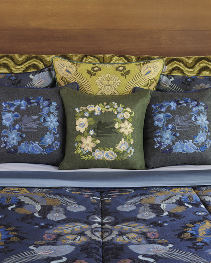 ETRO Official Website: Men's, Women's & Home collections